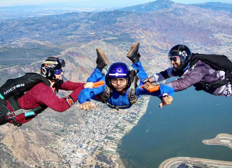 What Is Tandem Skydiving Like? (Insights from Real Skydivers)